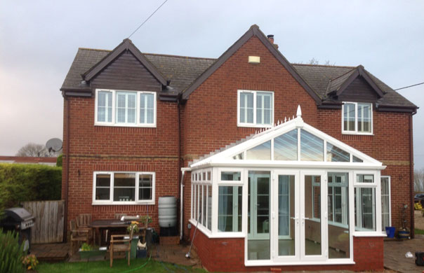 L-shaped & Gable Conservatories in Corsham | Call on 01225 636640